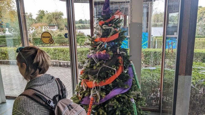 Halloween Crafts to Do with the Whole Family | Markham Public Library
